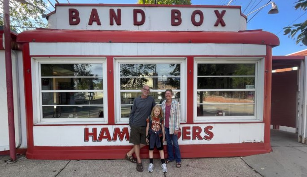 C'mon Gang, Let's Save Band Box Diner! - Racket