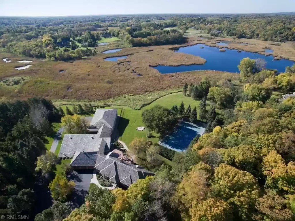 Wanna Buy Randy Moss's Enormous Old Medina Home? - Racket