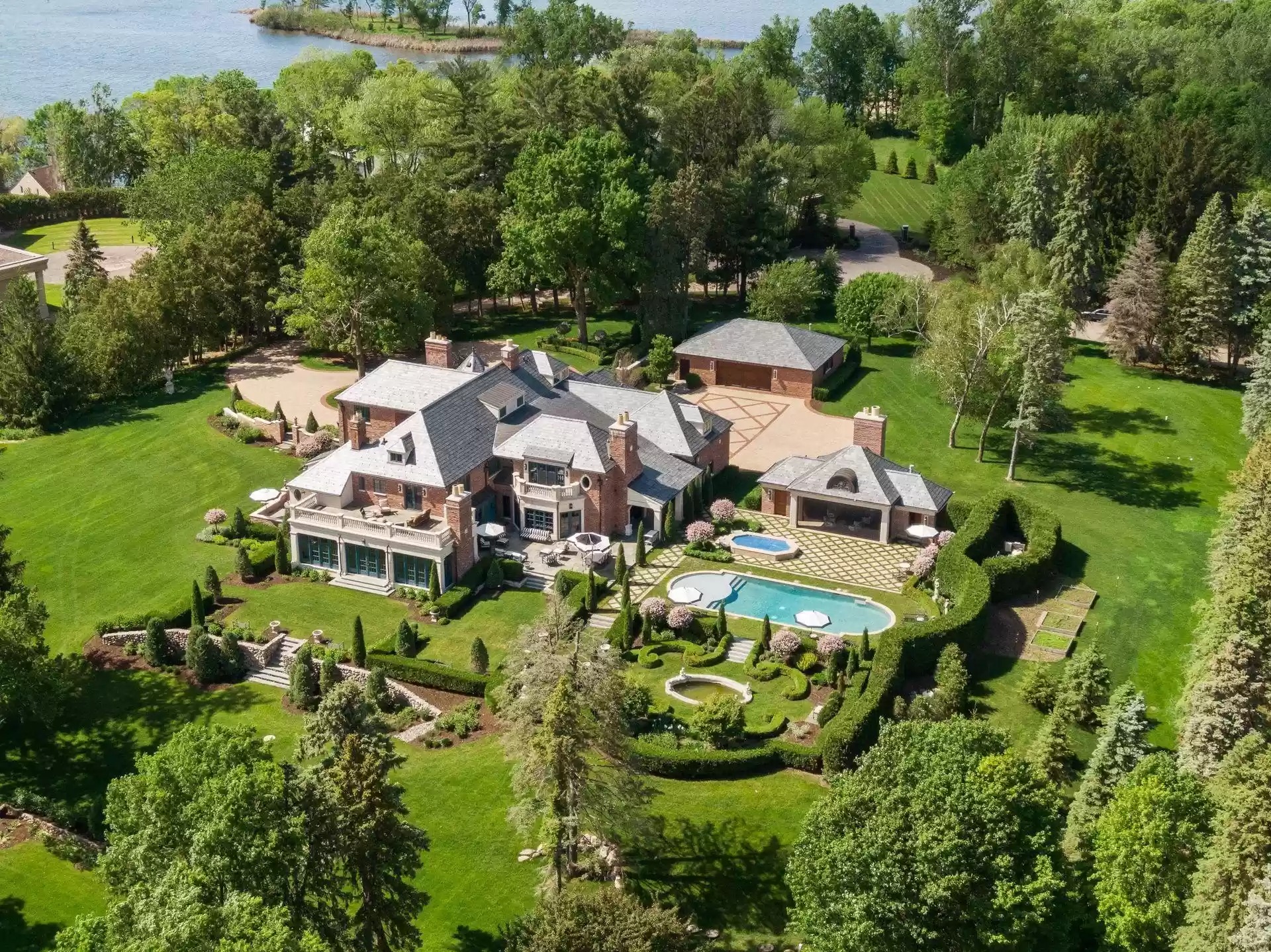 The 10 Most Expensive Minnesota Homes Sold in 2022 (So Far) - Racket