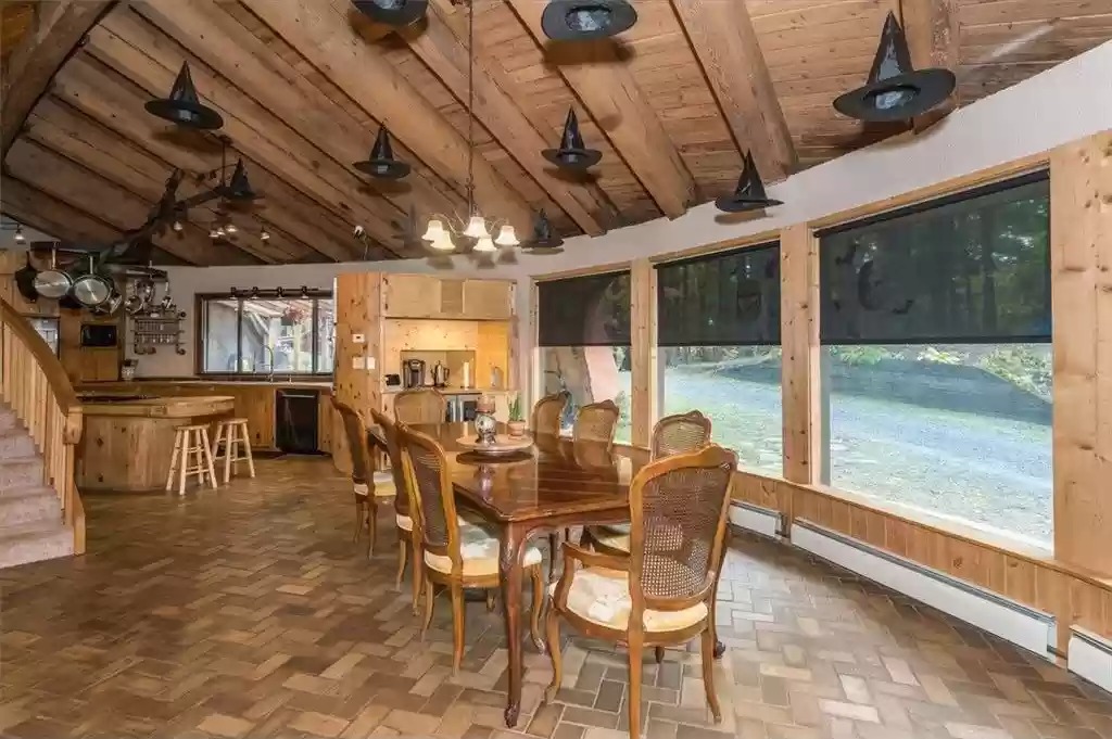 Wanna Buy a Prepper-Friendly Hobbit Compound Near Lake Superior? - Racket