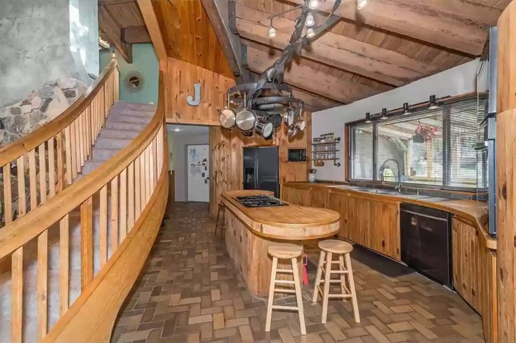 Wanna Buy a Prepper-Friendly Hobbit Compound Near Lake Superior? - Racket
