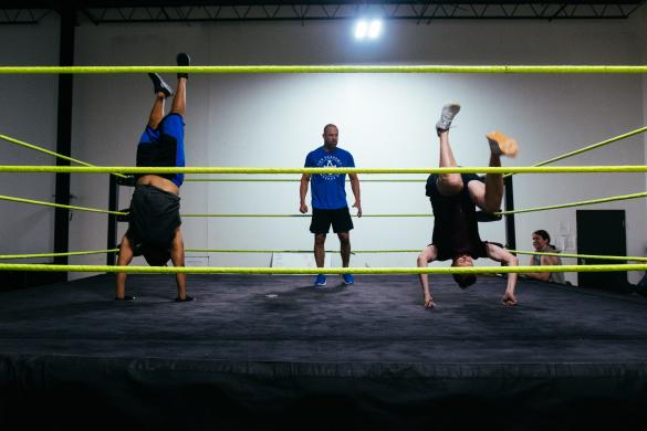 How to Become a Professional Wrestler in 5 Weeks - Racket