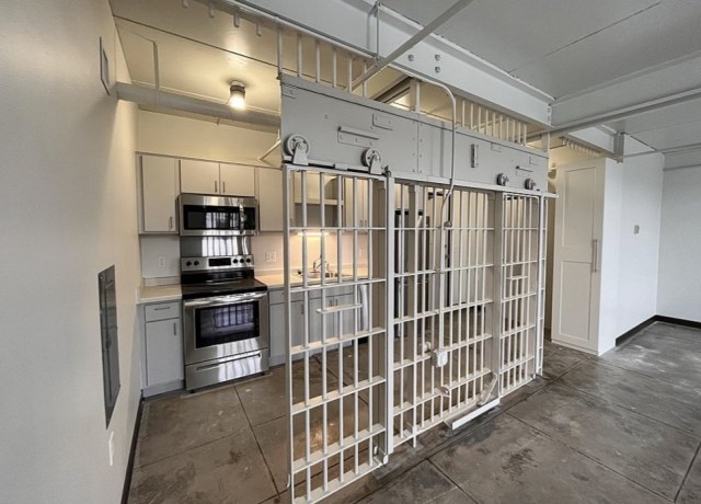 Take a Photo Tour of the Historic Duluth Jailhouse Turned Apartment ...