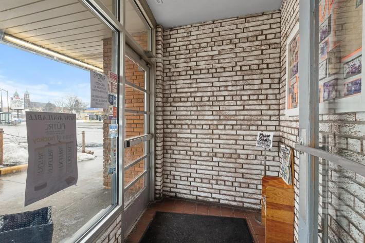 Wanna Buy St. Paul's Historic Tin Cup's Bar? - Racket