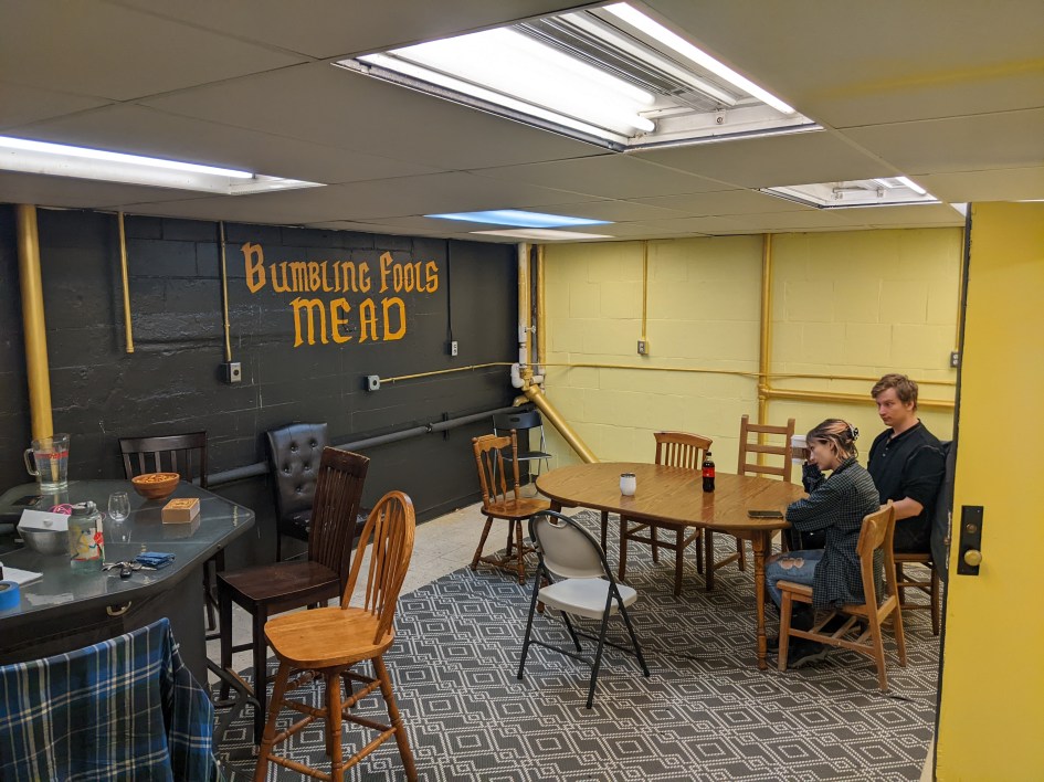 Minnesota's Newest Mead-Maker Just Opened a Cozy Minneapolis Tasting Room - Racket