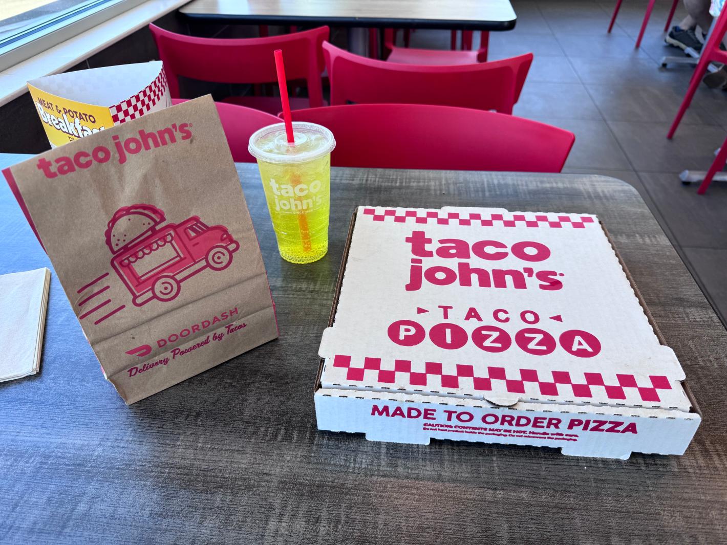 Let's Review Taco John's New Taco Pizza, a Triumph of Messy ...