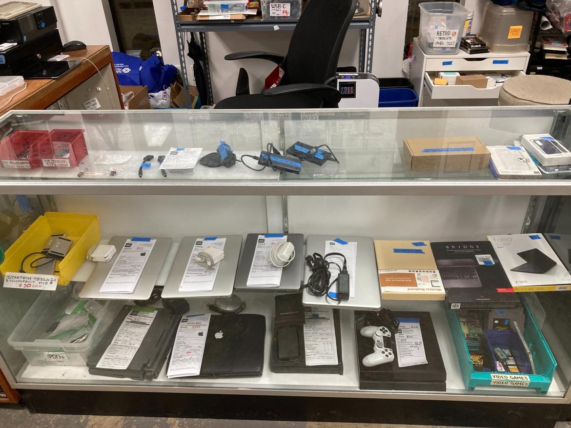 Free Geek Twin Cities: Recycling Tons of E-Crap, Stocking the Metro's Coolest Electronics Thrift ...