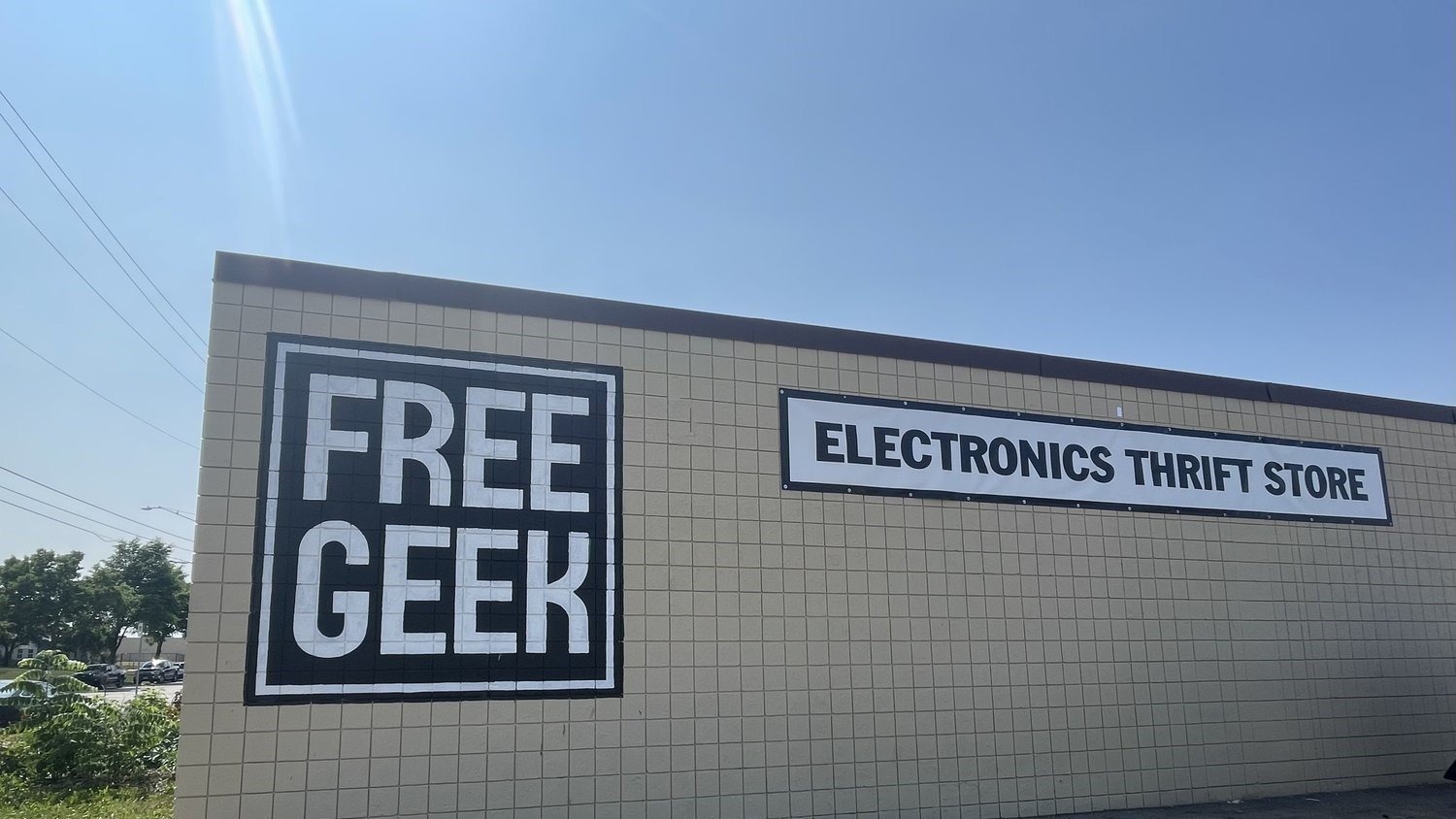 Free Geek Twin Cities: Recycling Tons of E-Crap, Stocking the Metro's ...