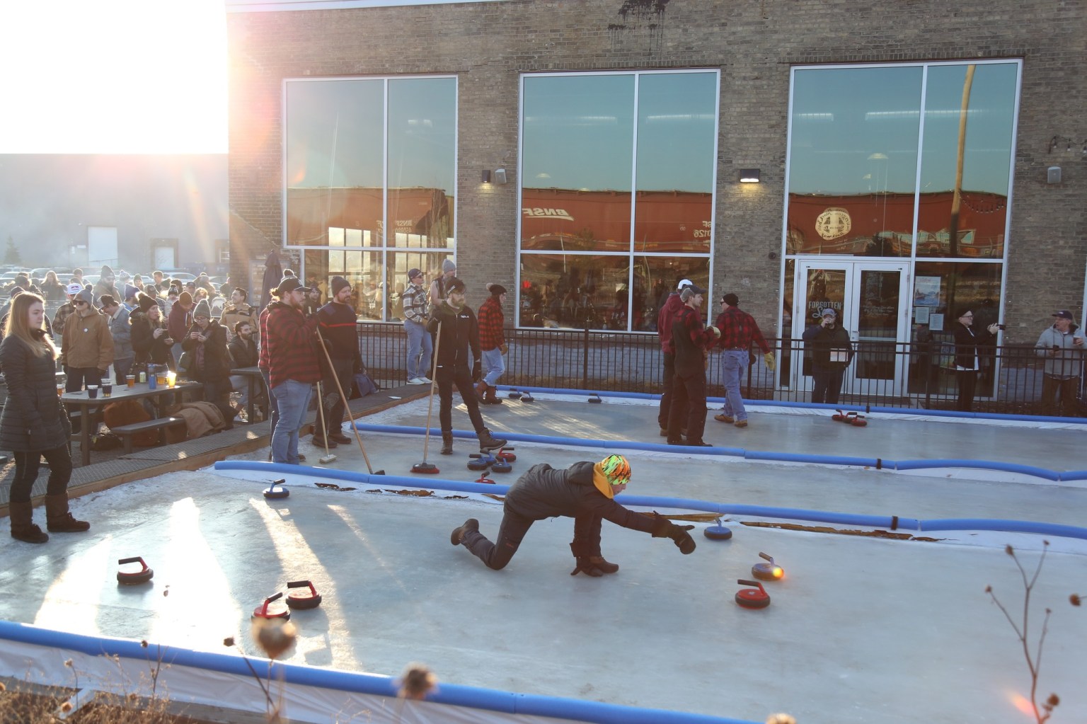 Holiday Light Shows, Winter Bars, and Free Curling Lessons: This Week's ...